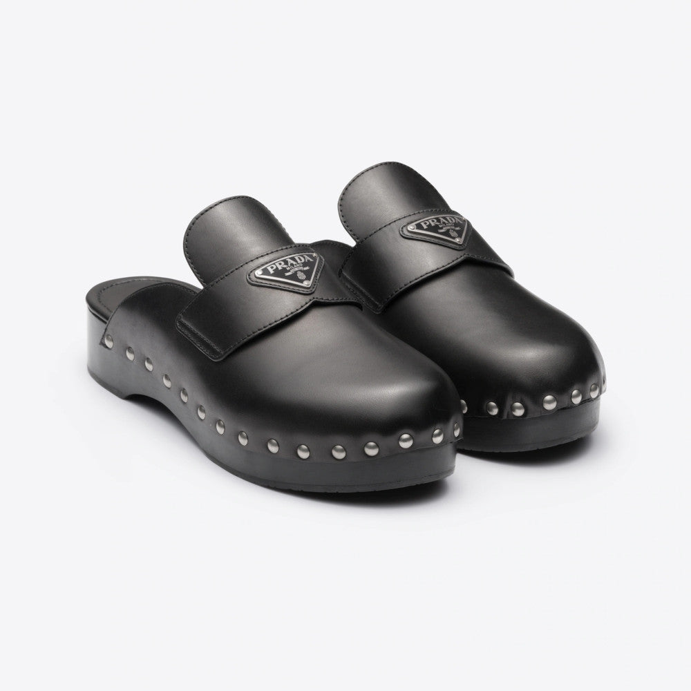 PRADA Leather clogs – BORDER-GARA